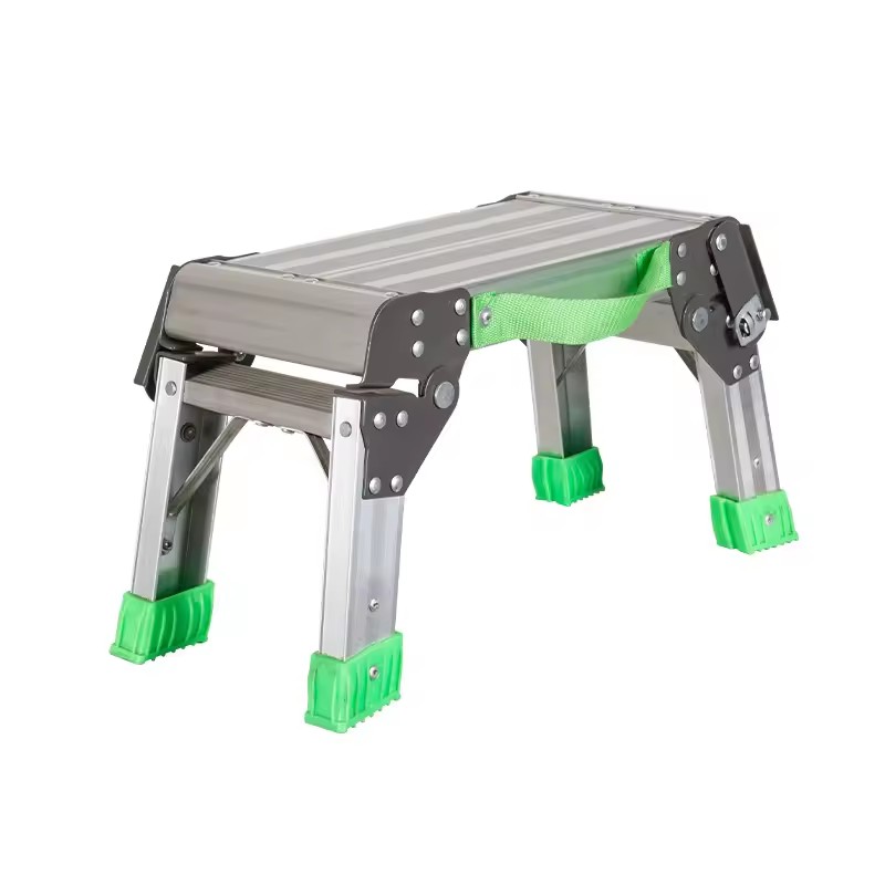 Anti slip ladder folding working platform